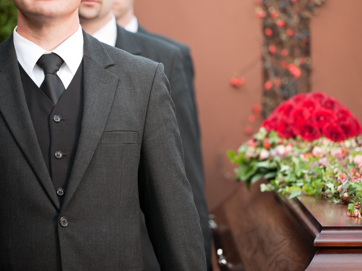 Funeral Lei Guide - Sympathy and Funeral Leis | Cindy's Lei Shoppe