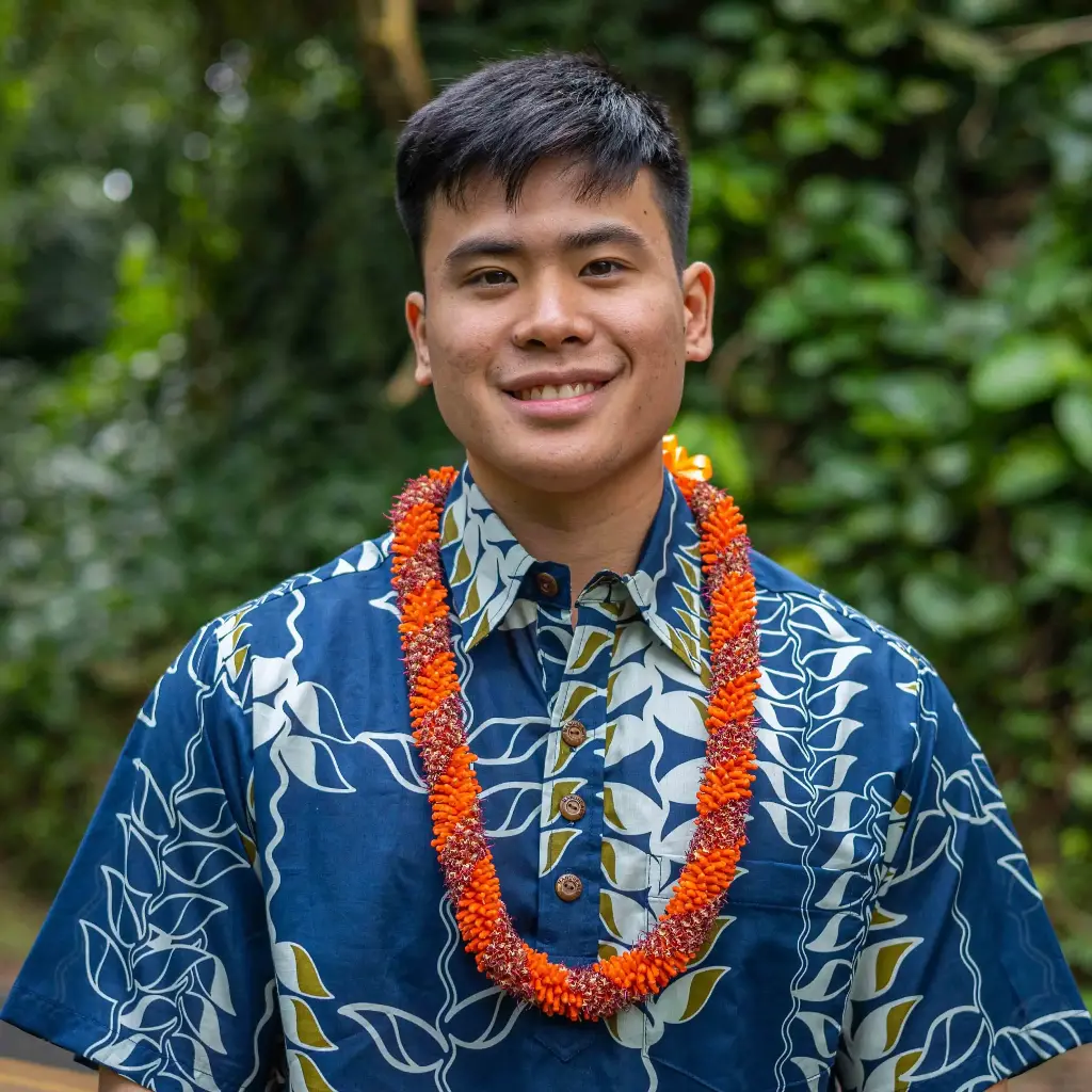Cigar (2 Color) Lei - Handcrafted Pua Kika Floral Necklace