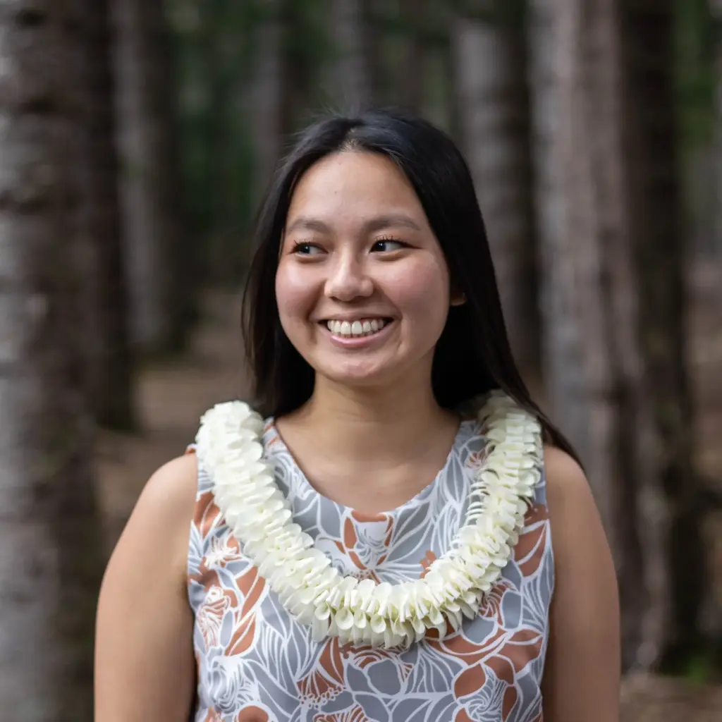 Butterfly White Lei - Elegant Orchid Lei for Any Occasion